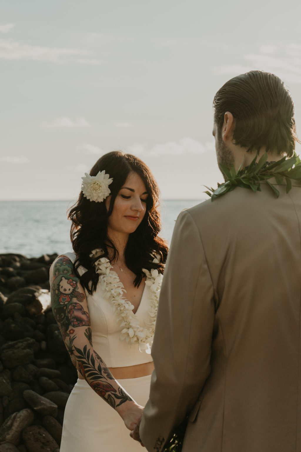 Jaclyn + Matt | Captain Cook Elopement