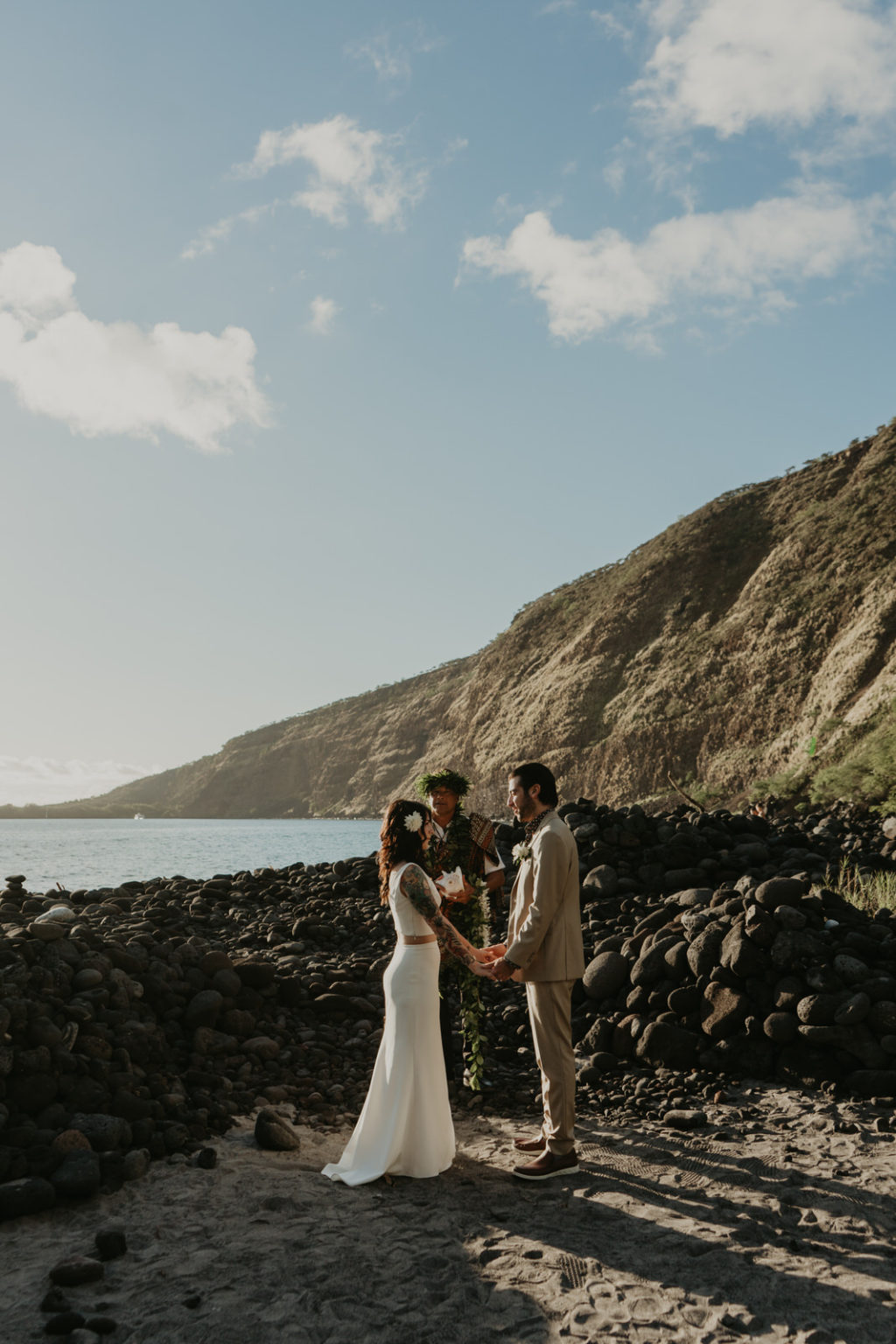 Jaclyn + Matt | Captain Cook Elopement