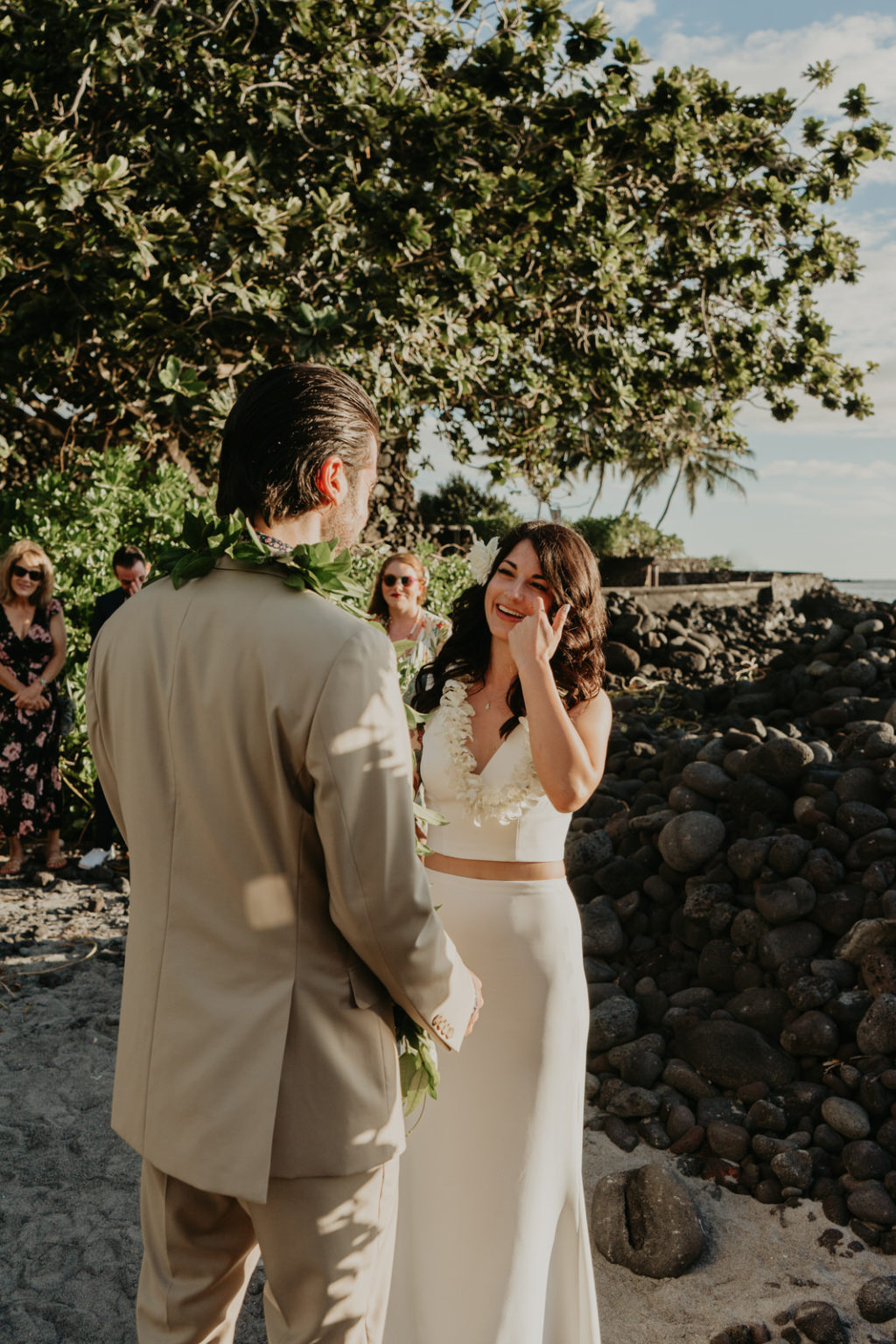 Jaclyn + Matt | Captain Cook Elopement
